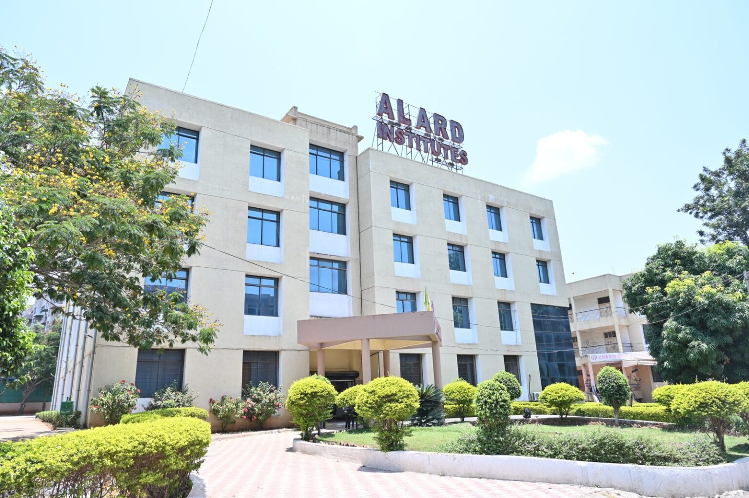 History of Alard - Alard University